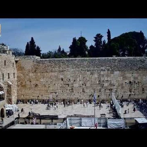 Watch Prayers Plaza at The Western Wall live webcam in Jerusalem ...